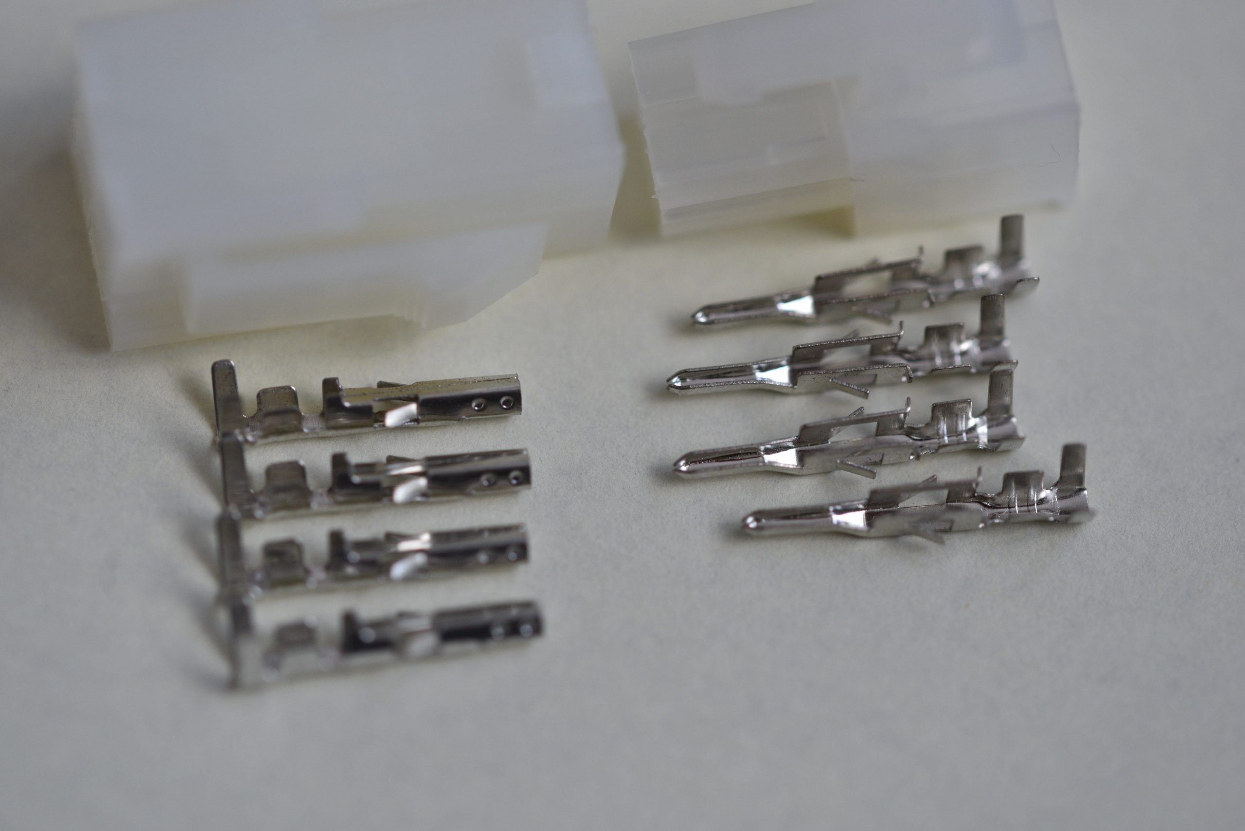 4Pin 4.2mm 5557 wiring terminal Electrical connector kit - Moorland ...