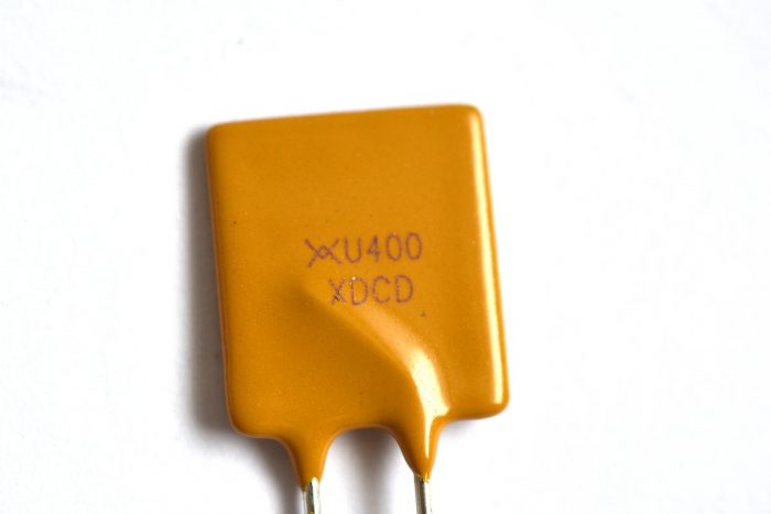 PolySwitch Resettable Fuse RUEF400 Polyfuse 4A 30V Polymeric Resin ...